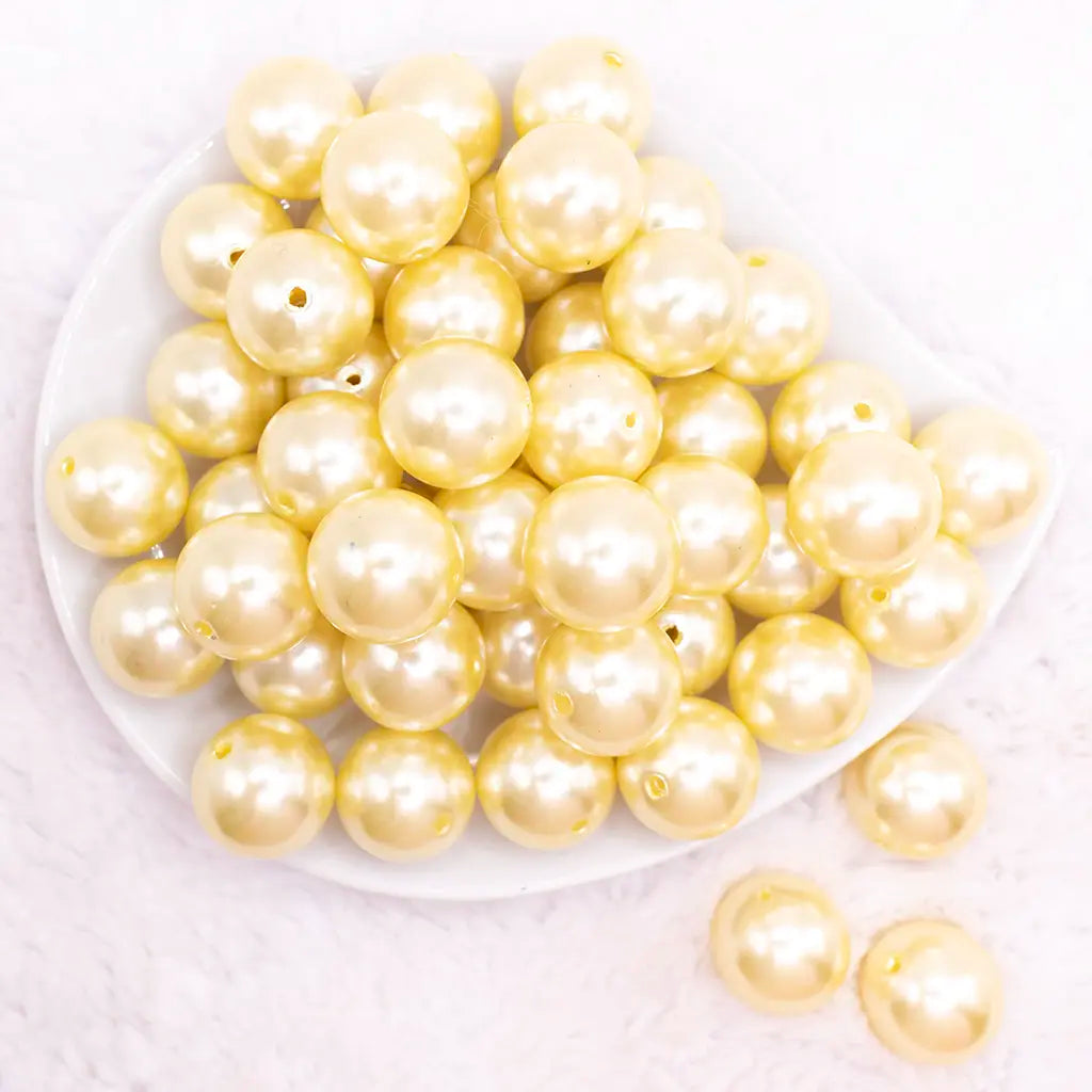 20mm Pastel Yellow Pearl Acrylic Bubblegum Beads | The BumbleBead Company 20mm Pastel Yellow Pearl Acrylic Bubblegum Beads | The BumbleBead Company